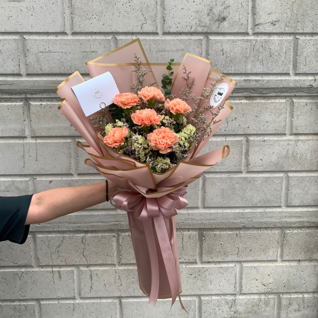 Bouquet of half dozen Carnation – Kalidades House of Flowers
