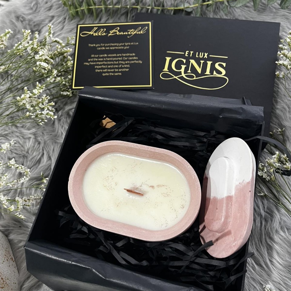 Kalidades House of Flowers | Ignis et Lux candle